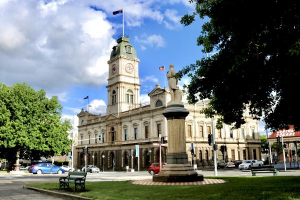 10 Most Dangerous Cities In Australia (2026 Updated)