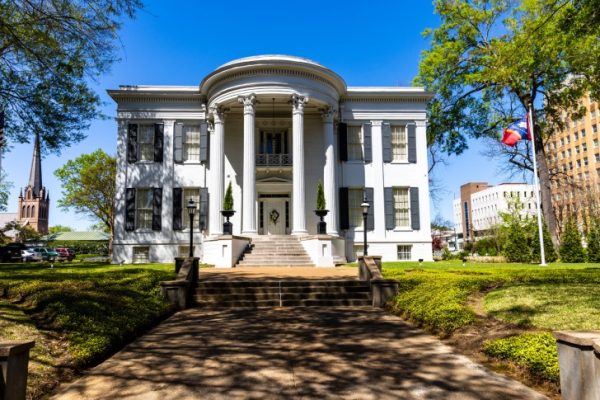 16 Pros and Cons of Living in Jackson, MS (2026 Updated)