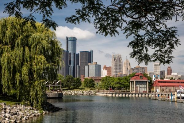 16 Pros and Cons of Living in Detroit, MI (2026 Updated)